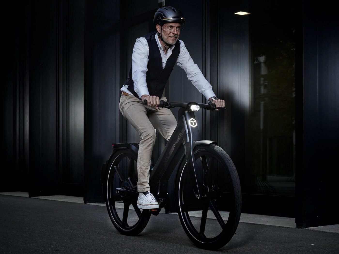 TWINNER - IT'S SO TOMORROW • Thömus